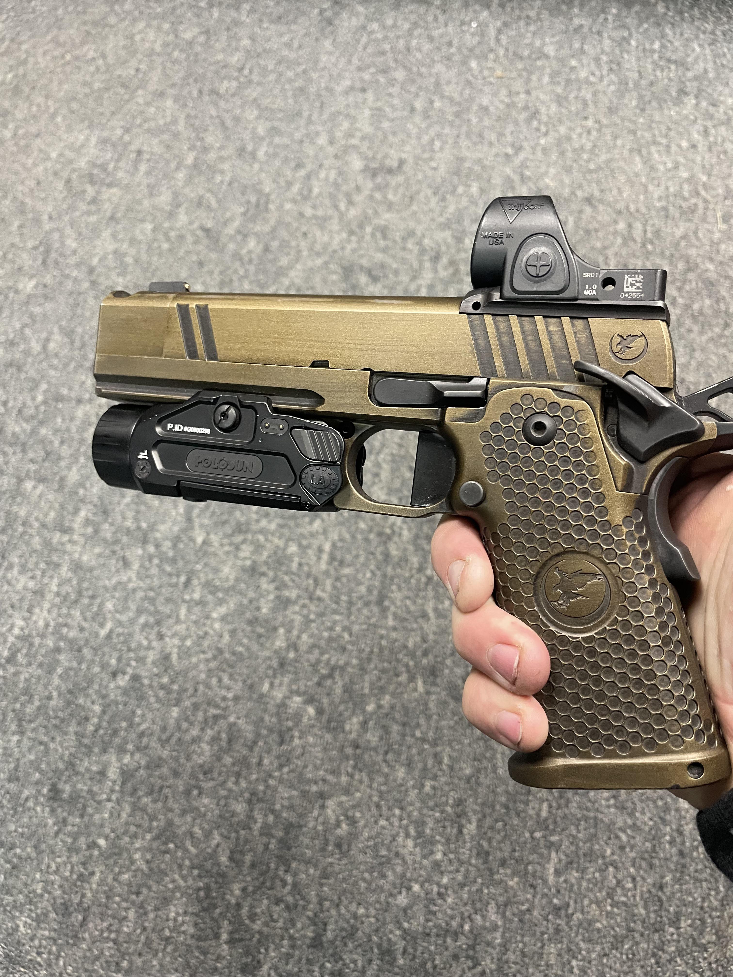 New light came in for my 1911! | Scrolller