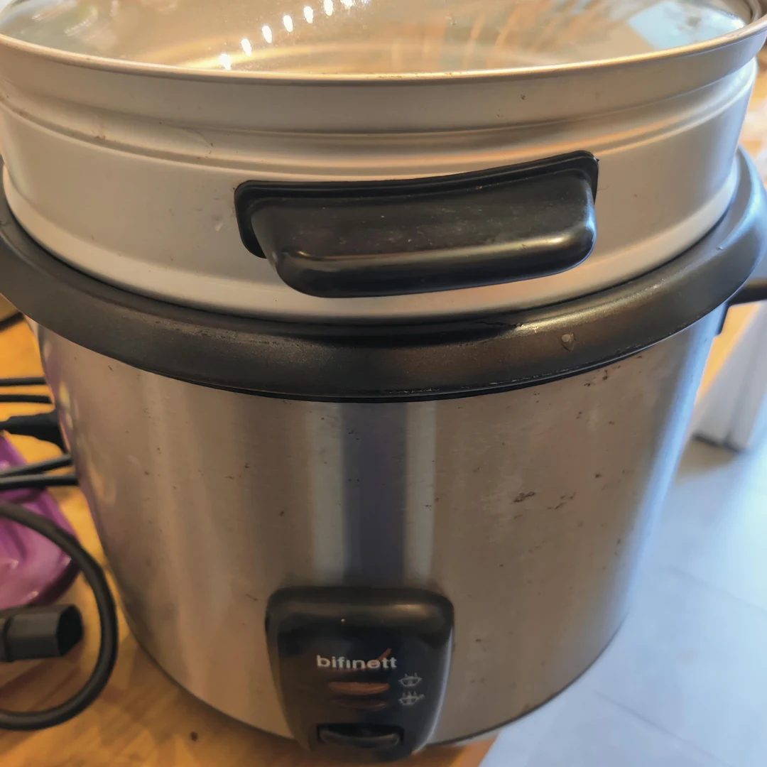 what to cook with this pot? instructions on how to use it? | Scrolller