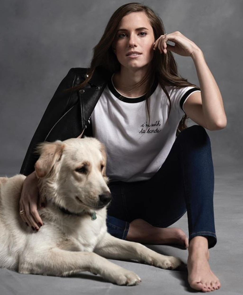 Allison Williams Scrolller