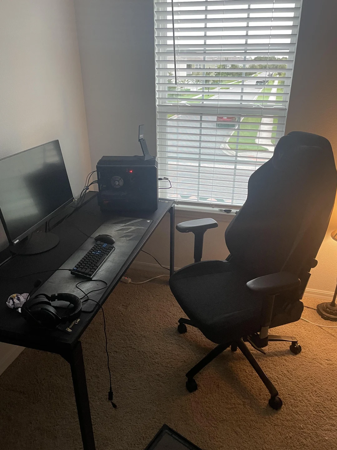 #Secretlab New Evo XL 2022 & Magnus first stage of new setup! | Scrolller