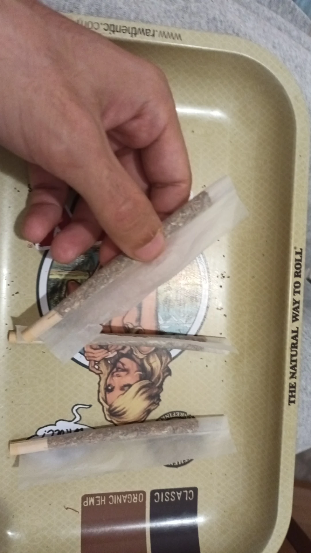 Backward rolling | Scrolller