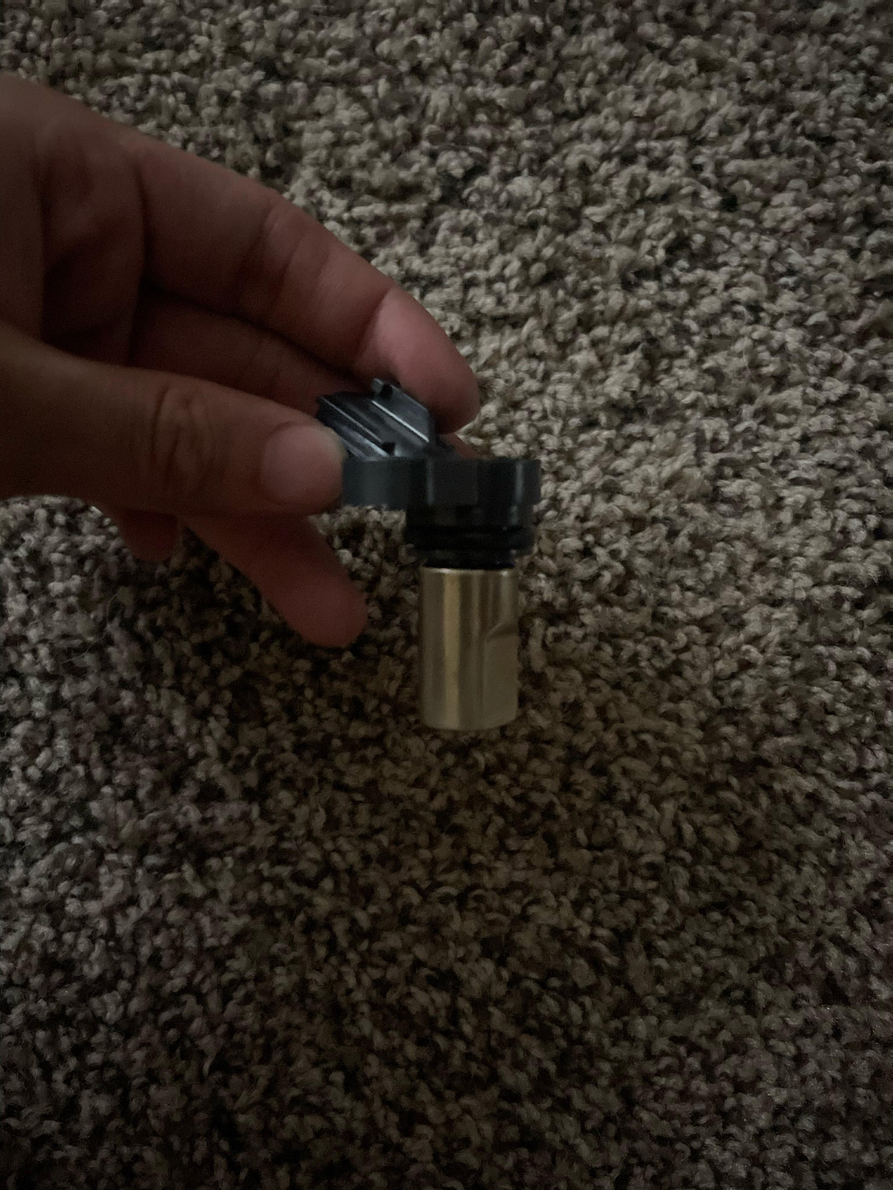 Is this a camshaft position sensor? | Scrolller