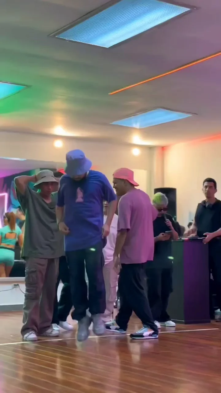 This was my round on a 2 vs 2 Hip Hop Dance Battle | Scrolller