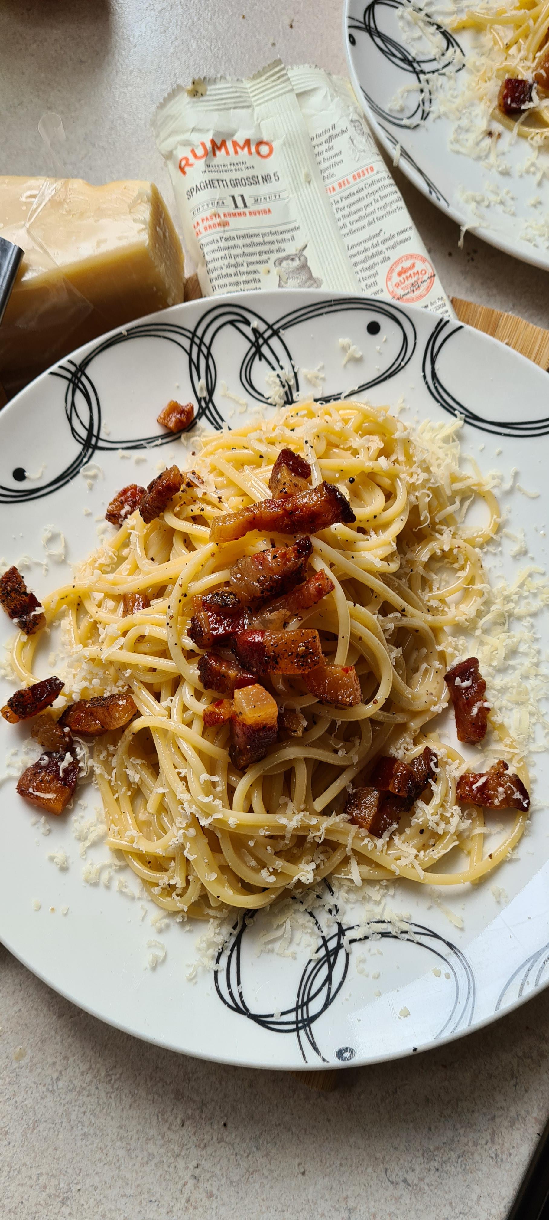 [homemade] Spaghetti alla carbonara | Scrolller