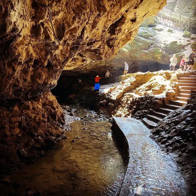 Currently donking about in Maquoketa Caves! | Scrolller