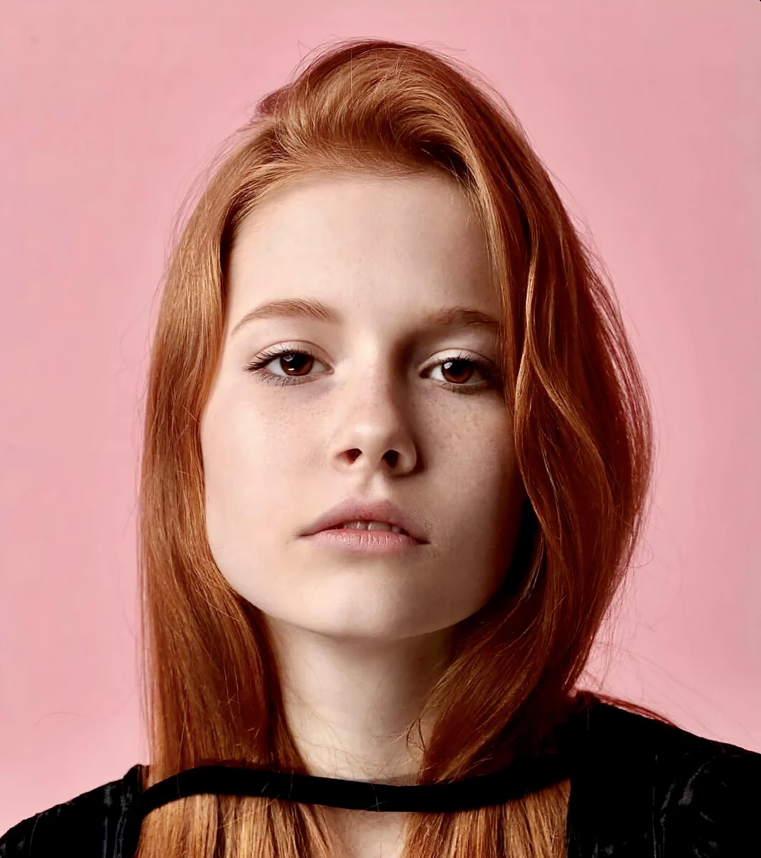 Katya Sitak | Scrolller