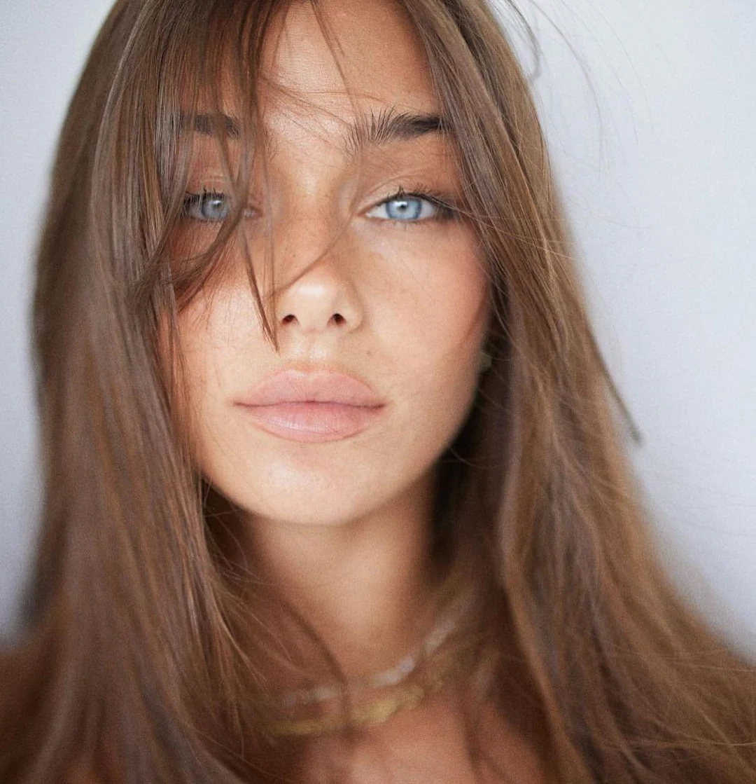 Milana Vino | Scrolller