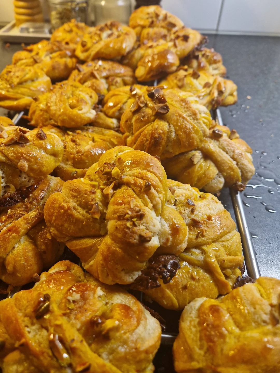 Sourdough saffron buns | Scrolller