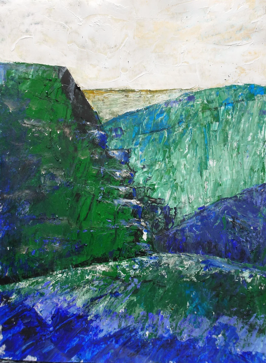 steps in the hill | Scrolller