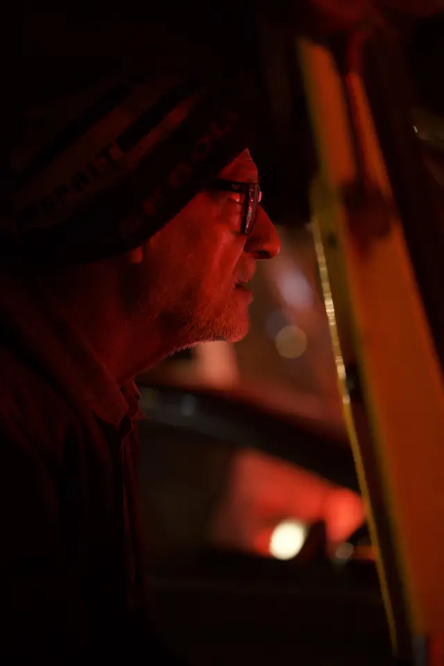 Light makes it more dramatic, Delhi Traffic. | Scrolller