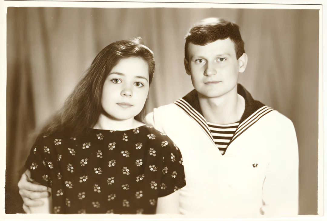 Unidentified Russian couple (~1970) | Scrolller
