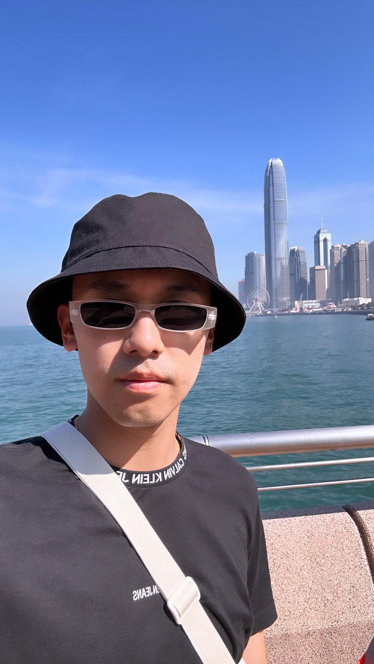 Smile loading for NY | Scrolller