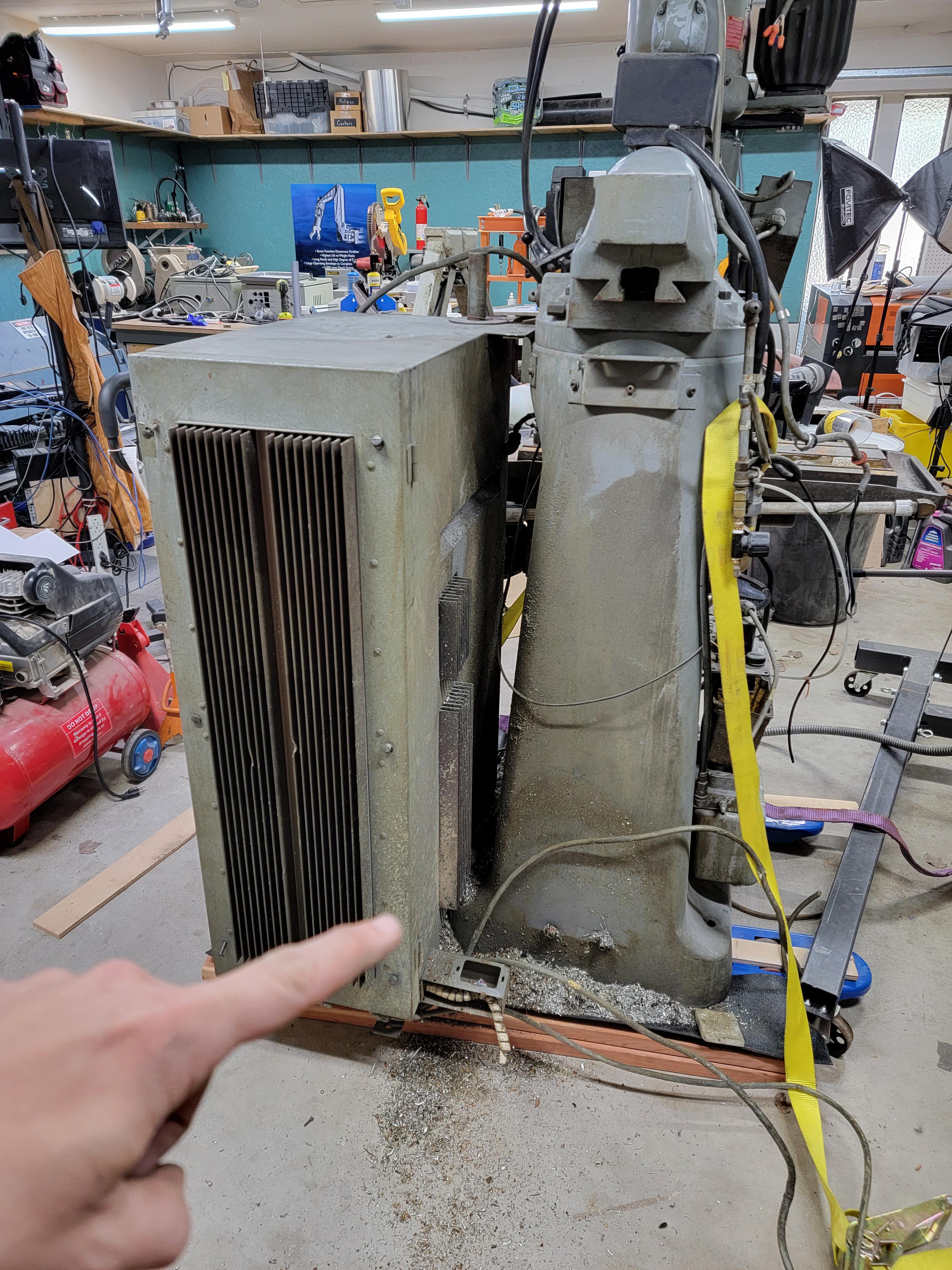 Anybody know how to get this enclosure off BP Boss? | Scrolller