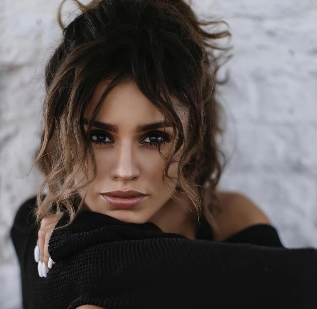 Yulia Zivert | Scrolller