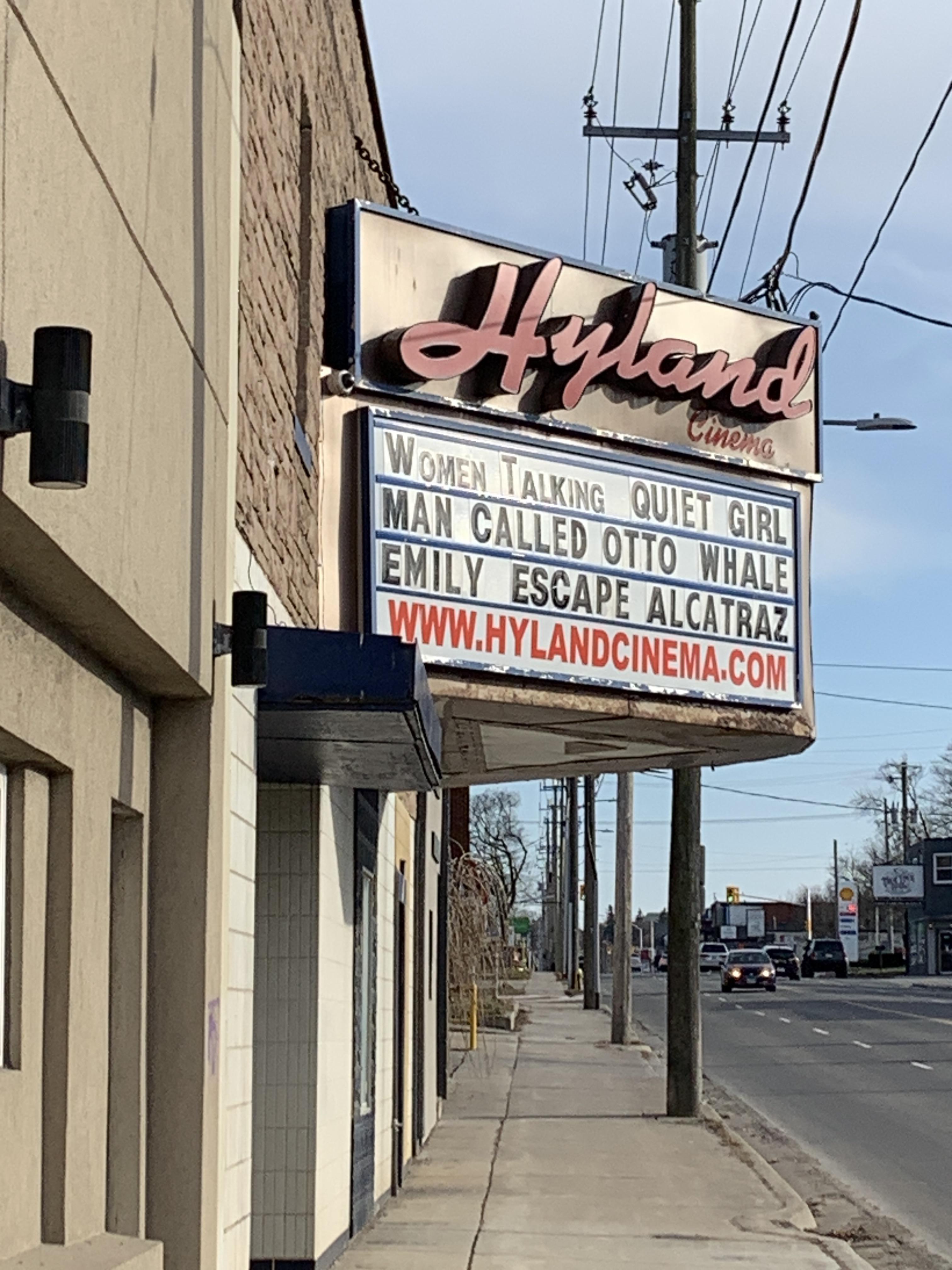 Talk about mixed messages | Scrolller