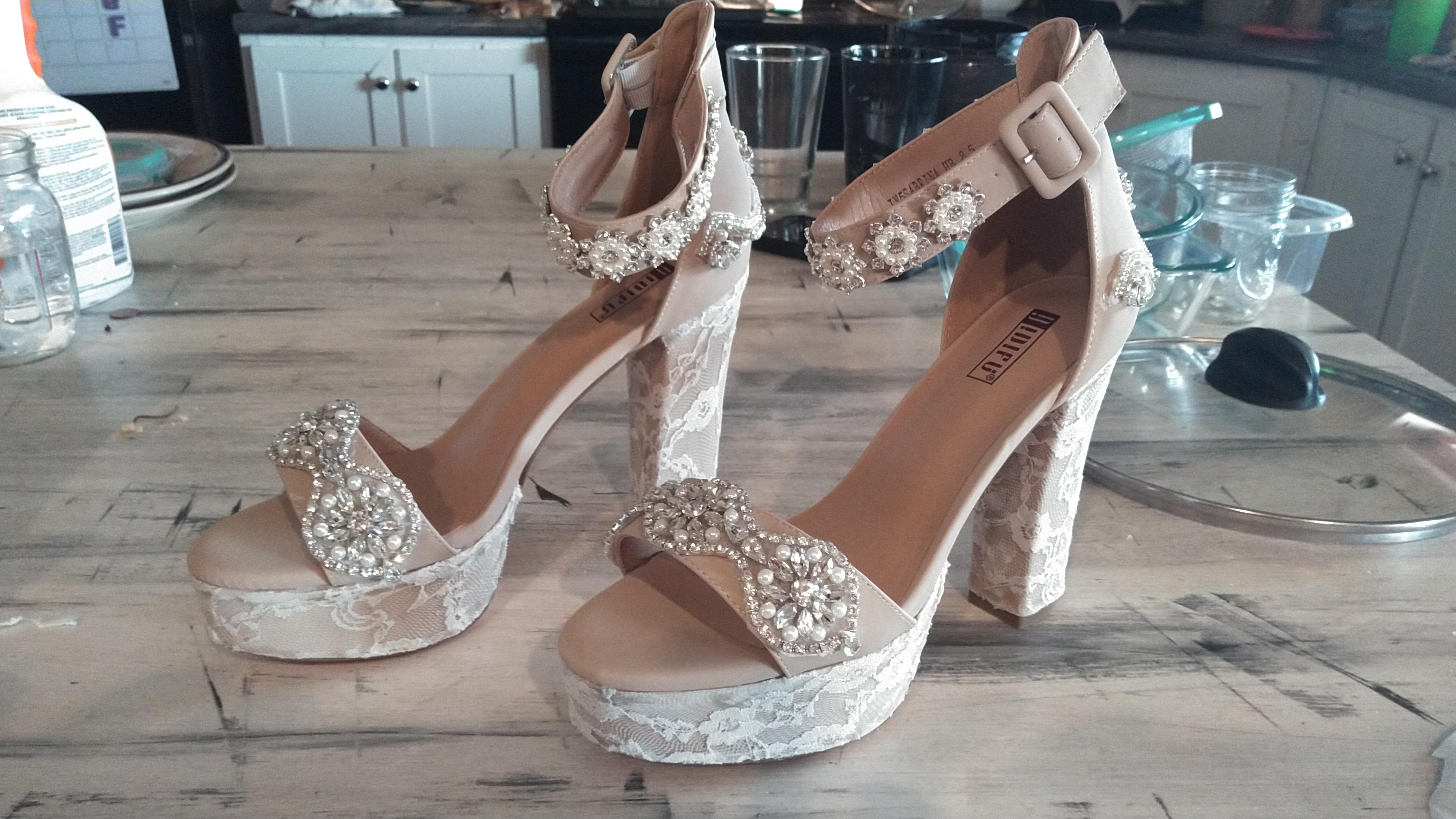 Diy shoe decorating | Scrolller