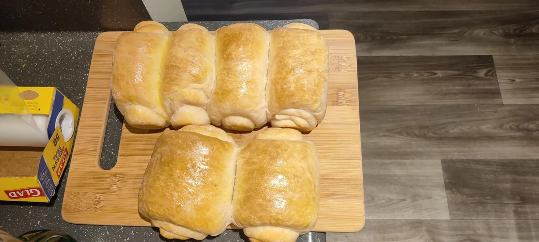 After seeing someone else make this on this subreddit, I decided to try japanese milk bread ...