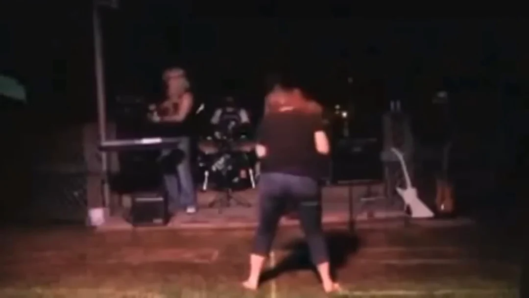 hmc while dance | Scrolller