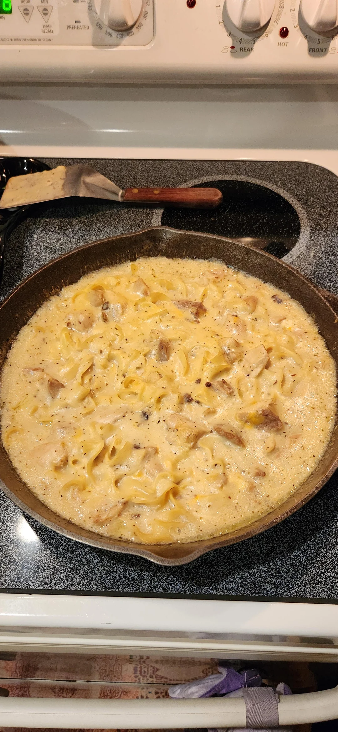 1 pot meal in the Lodge 10sk | Scrolller