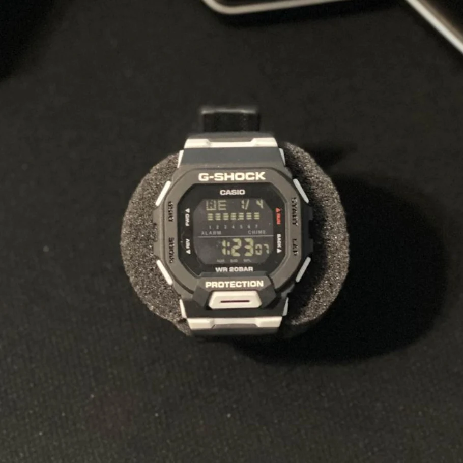 Does anyone recognize this model? | Scrolller