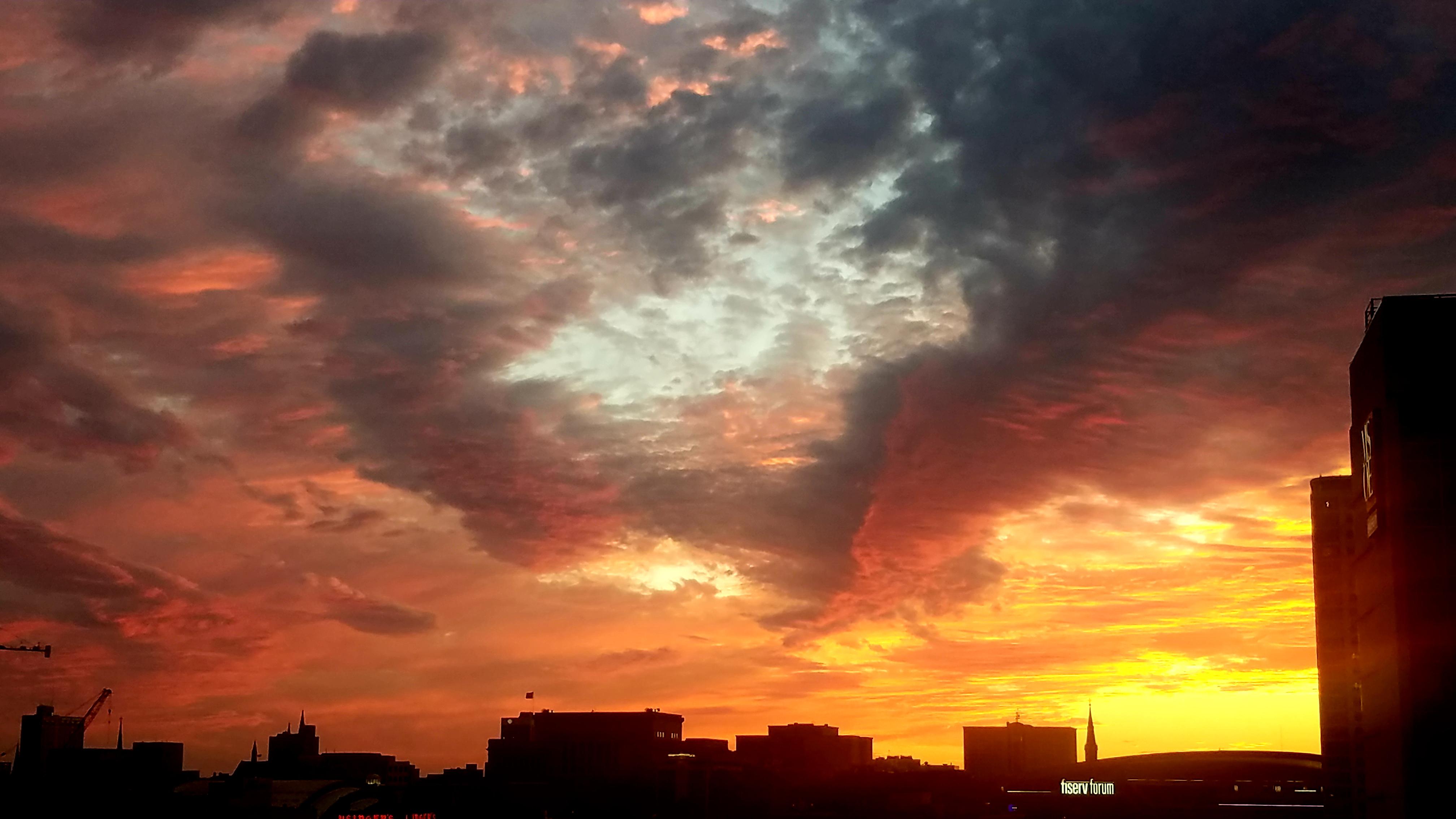 Sunset Milwauke Wi | Scrolller