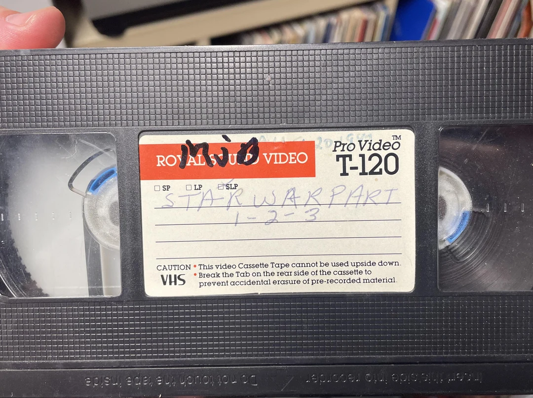 Only way to watch the OG Trilogy | Scrolller