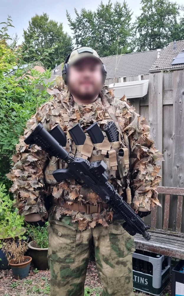 Last weeks kit | Scrolller