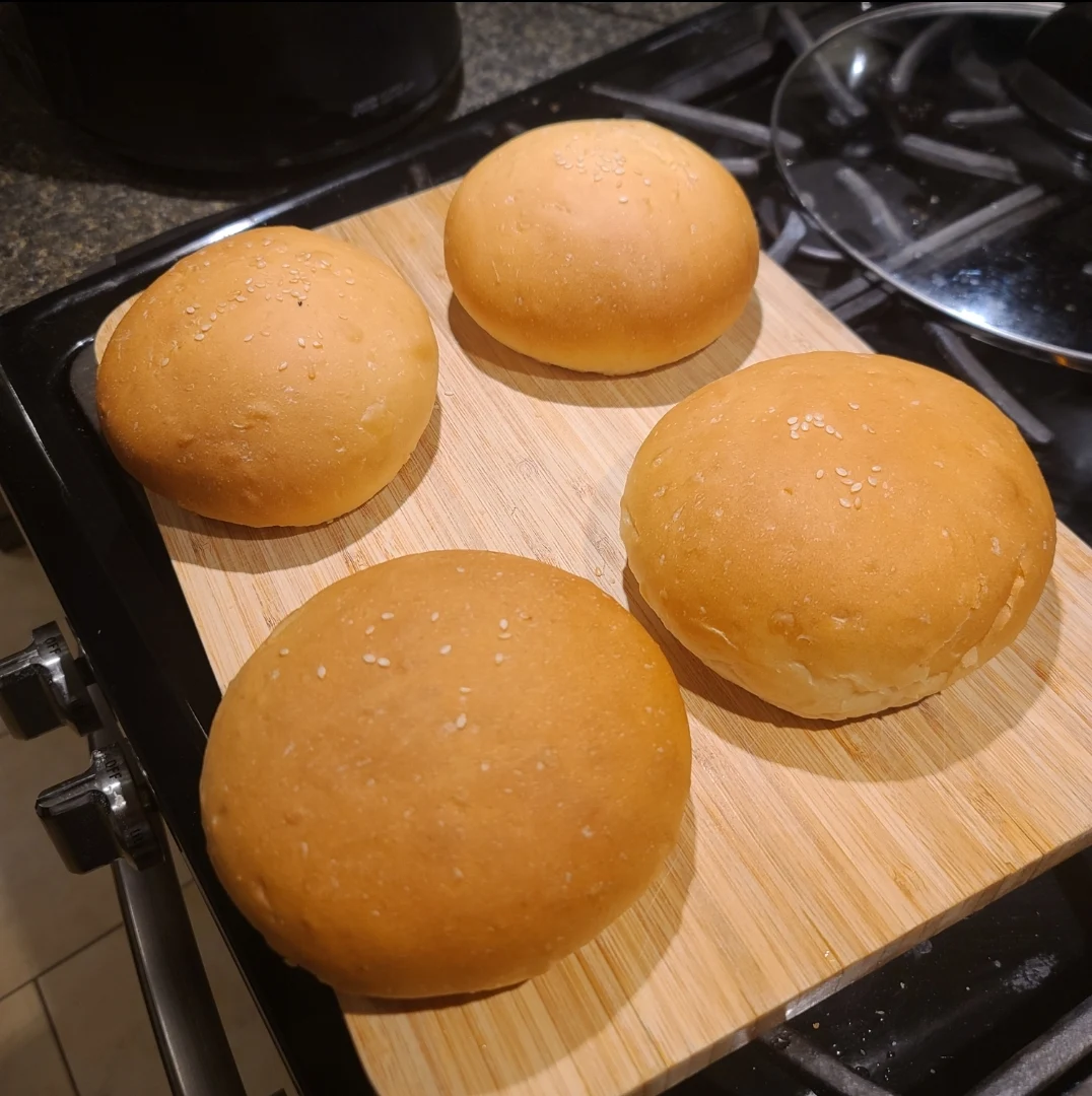 Homemade Hamburger Buns | Scrolller