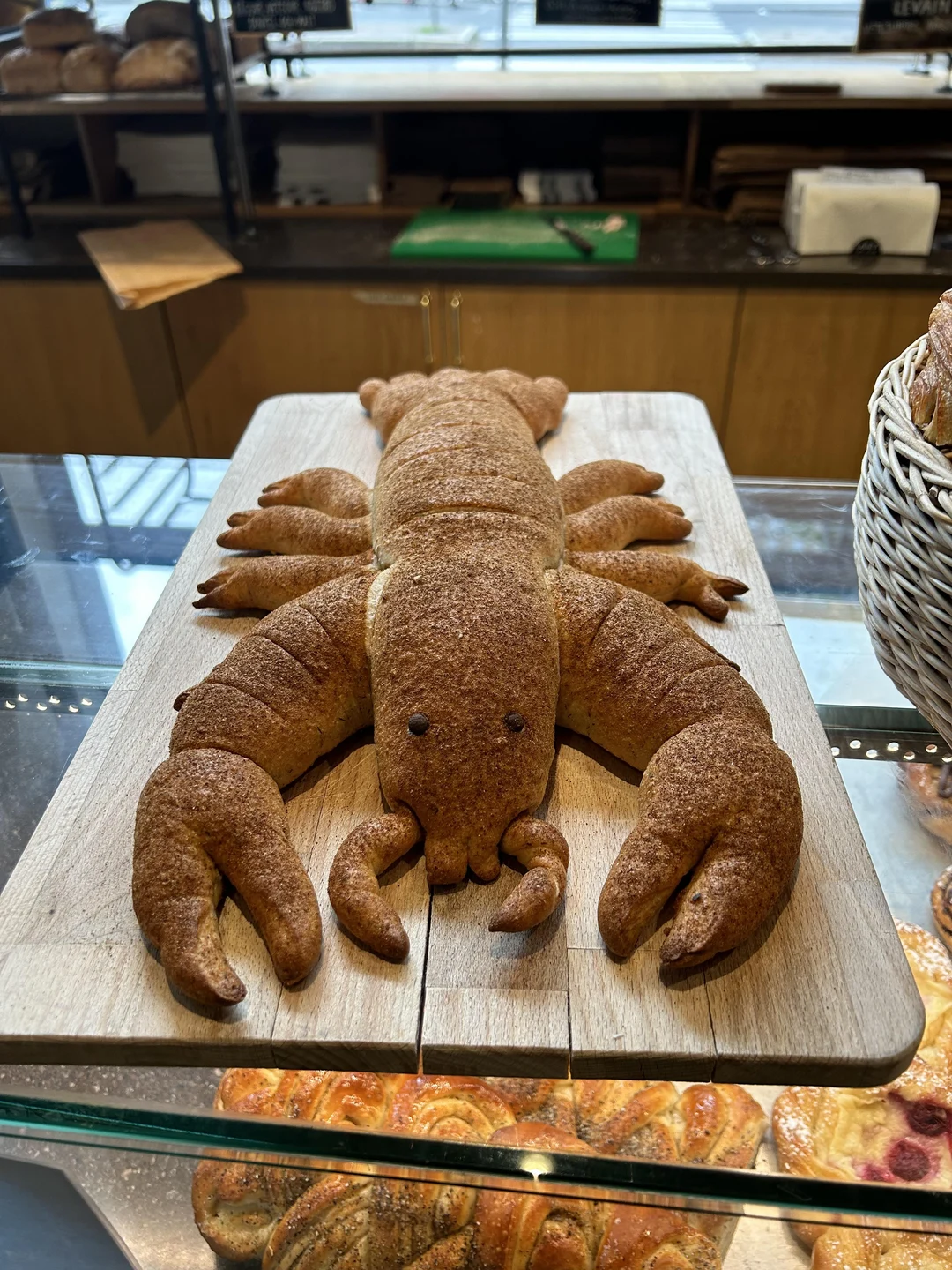 Lobster bread | Scrolller