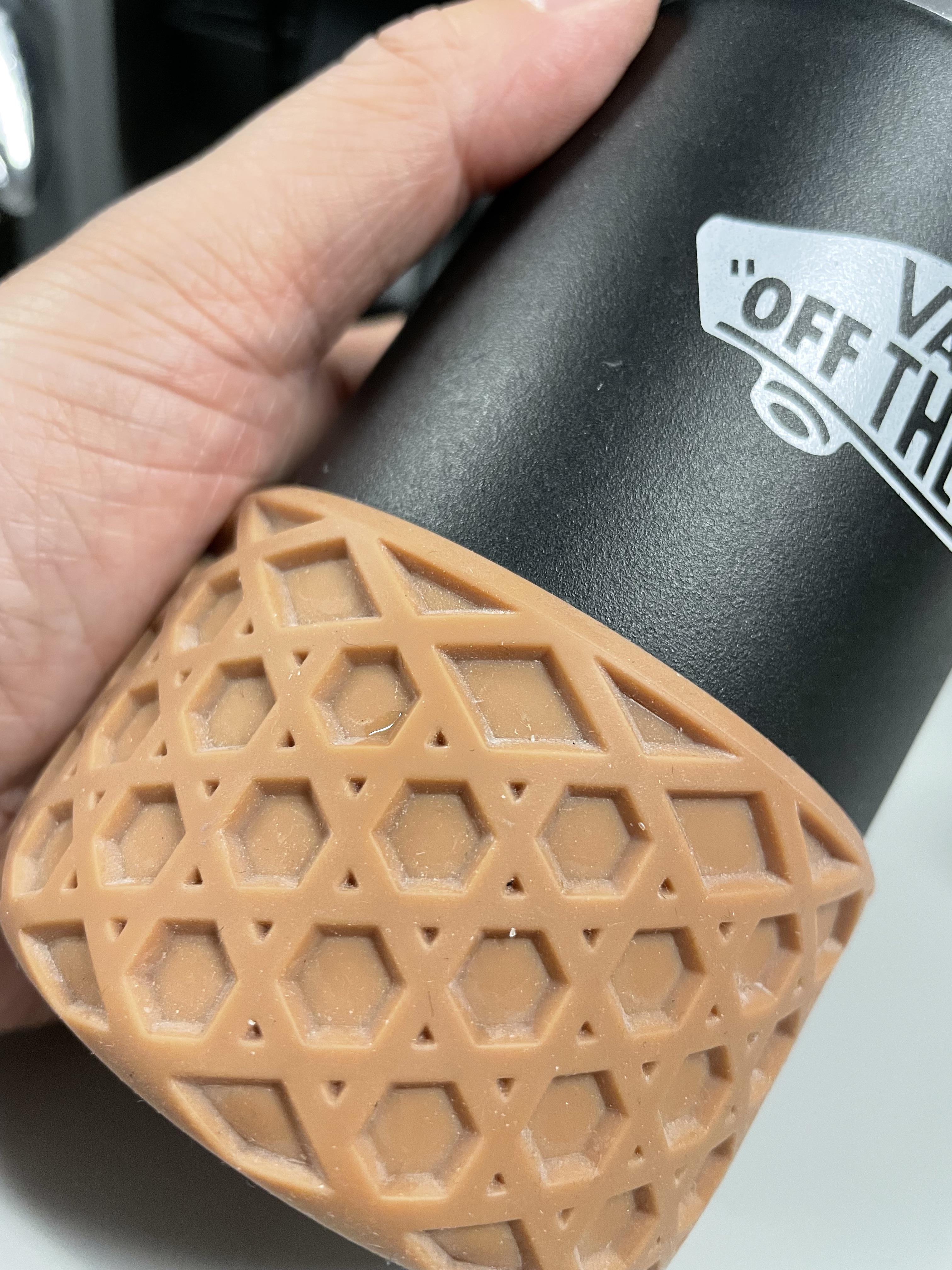 My Hydroflask has The Star of David | Scrolller