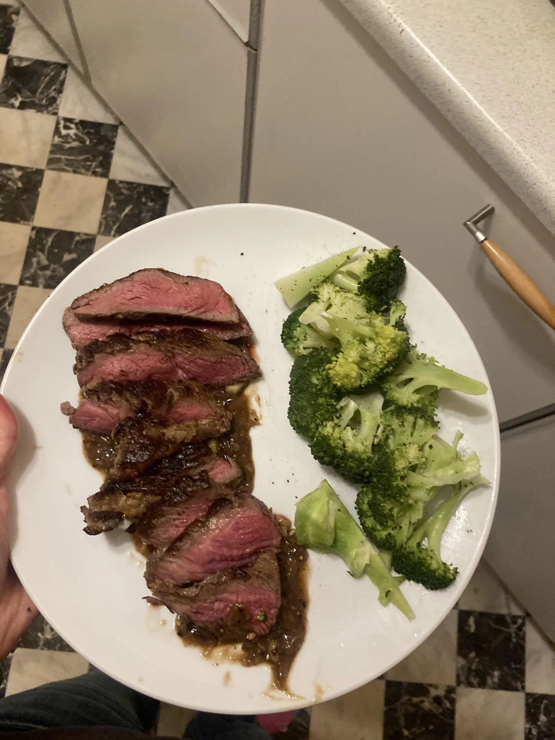beginner steak :) | Scrolller