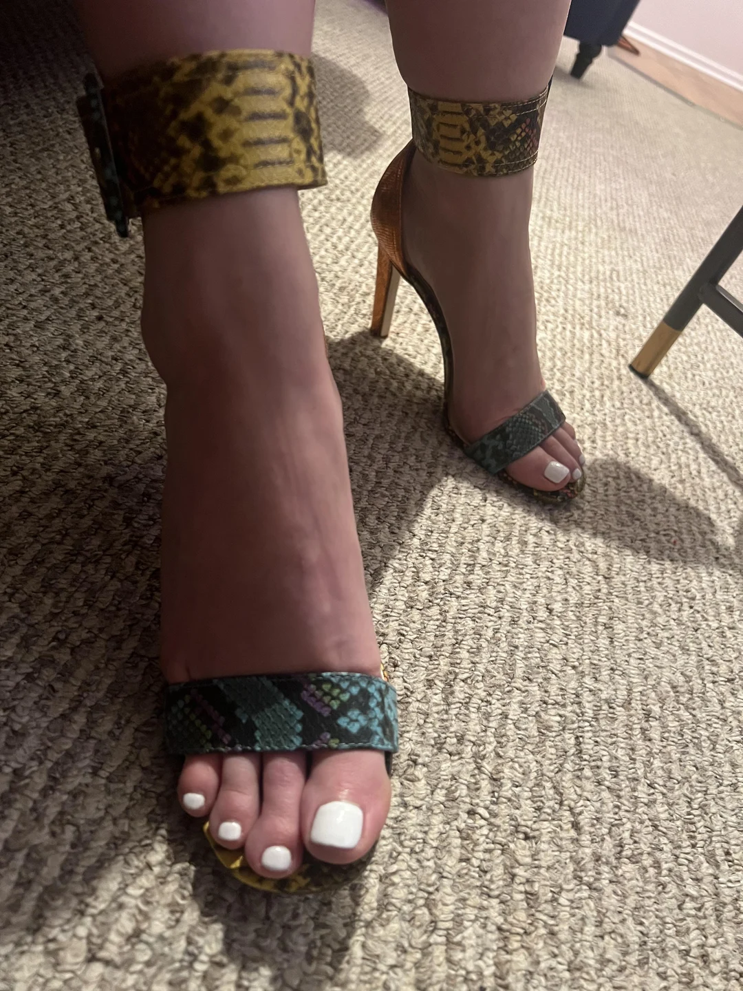 Loving the thick ankle strap! | Scrolller