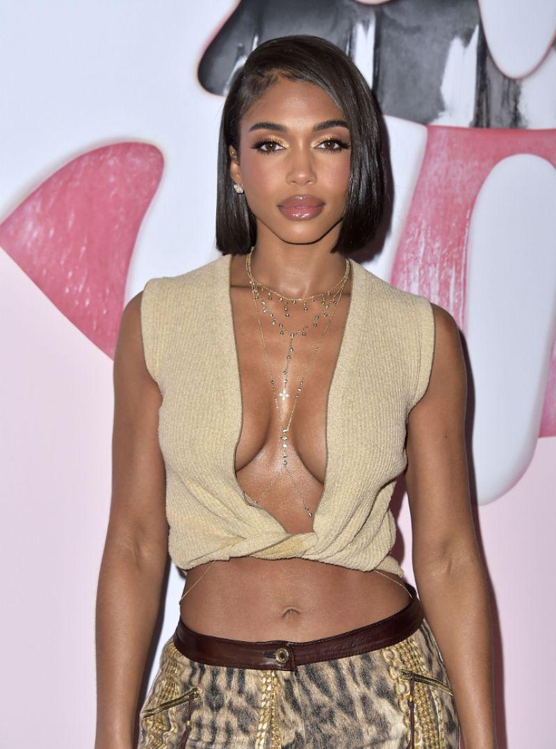 Lori Harvey | Scrolller