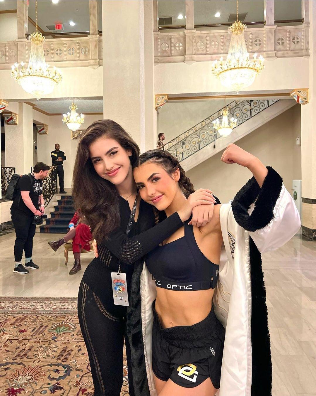 More Andrea and Alex | Scrolller