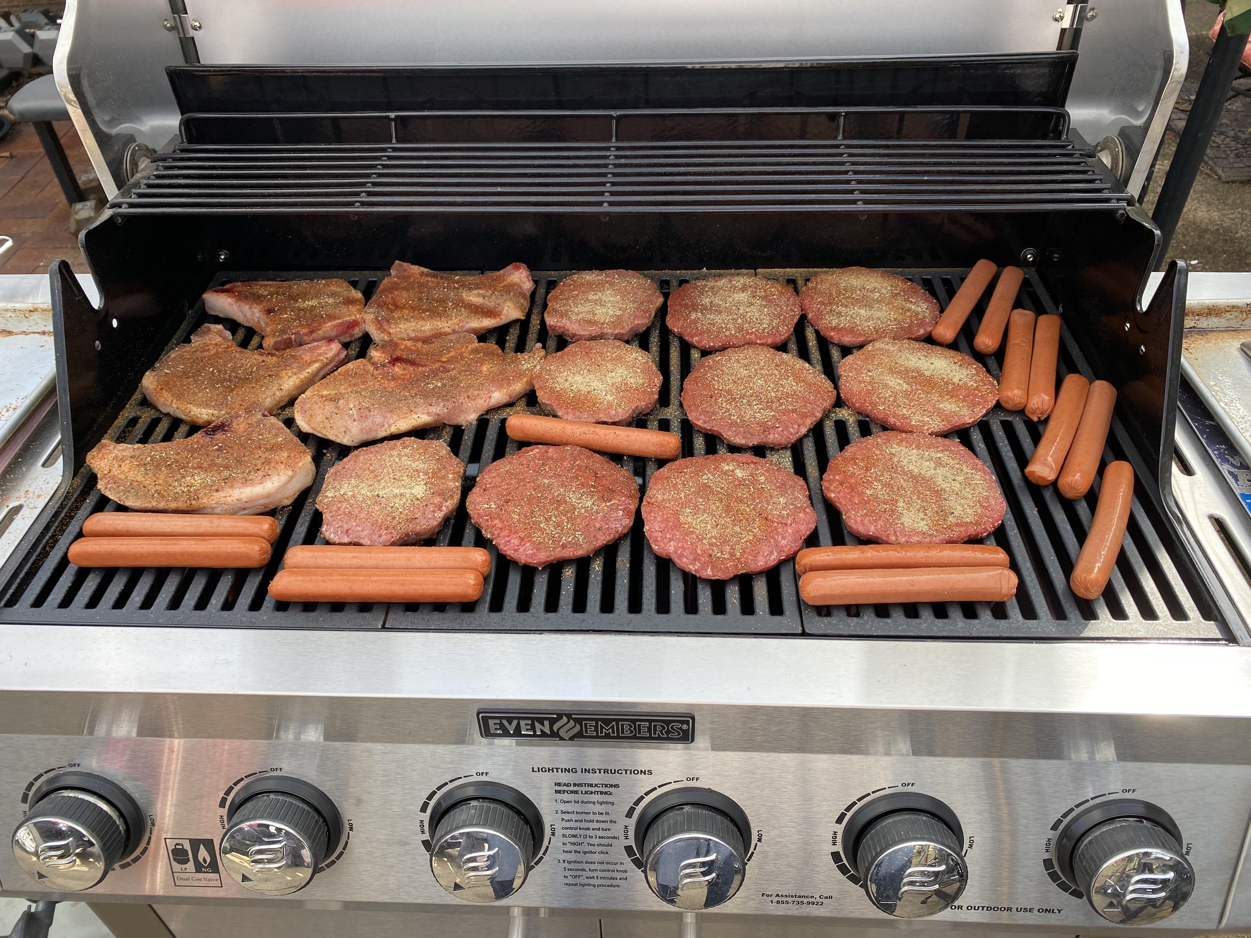 First cook on new grill. | Scrolller