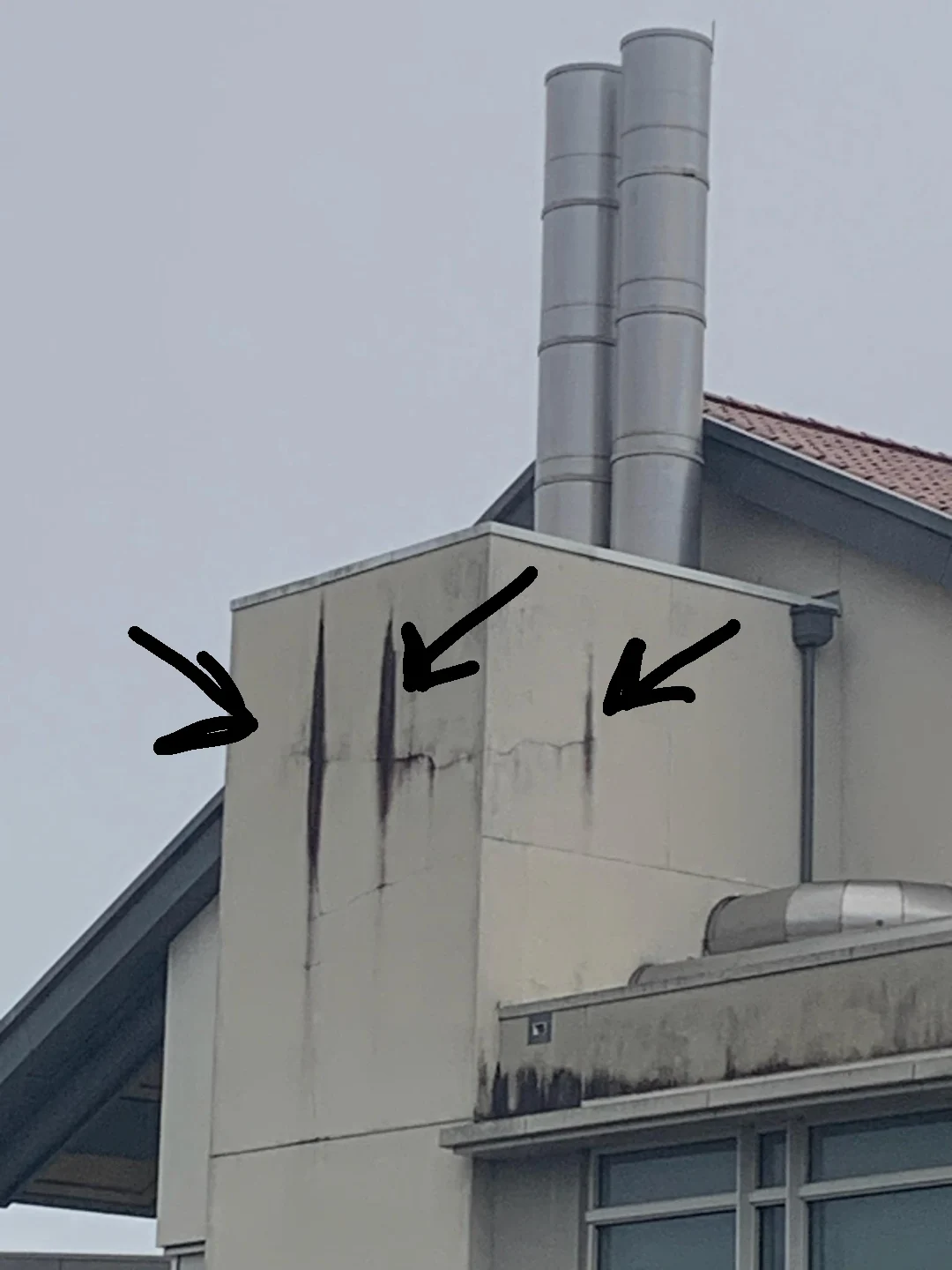 Arent these vents for heat and soot in an odd place? | Scrolller