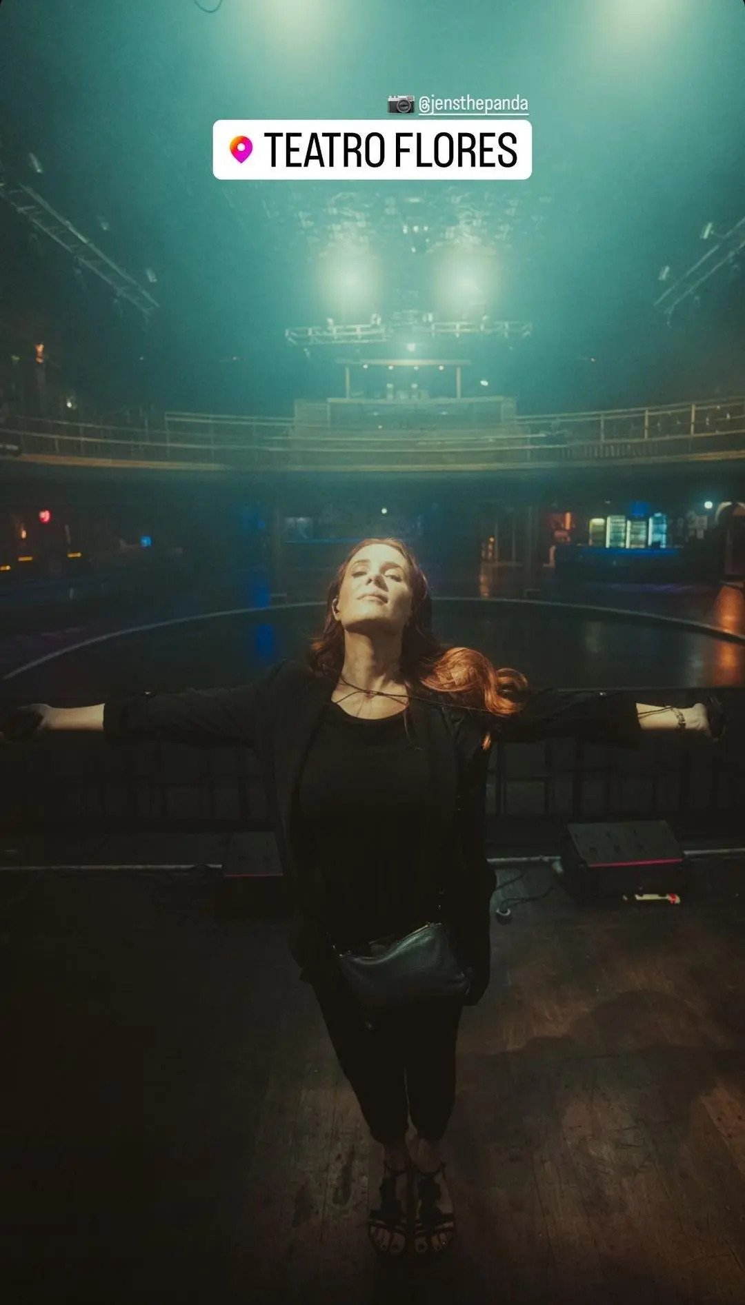 Asserting dominance | Scrolller