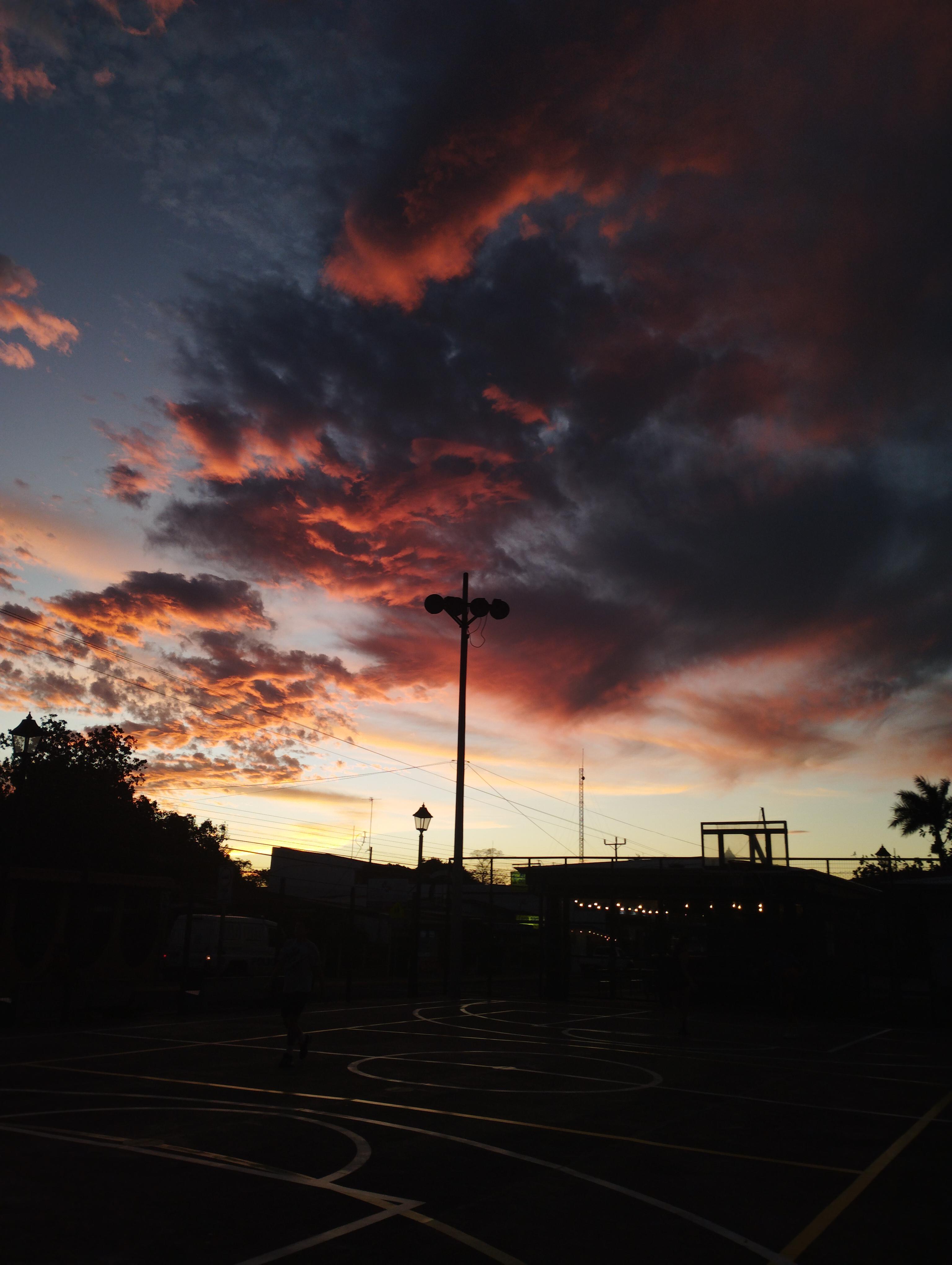 Atardecer en Costa Rica | Scrolller