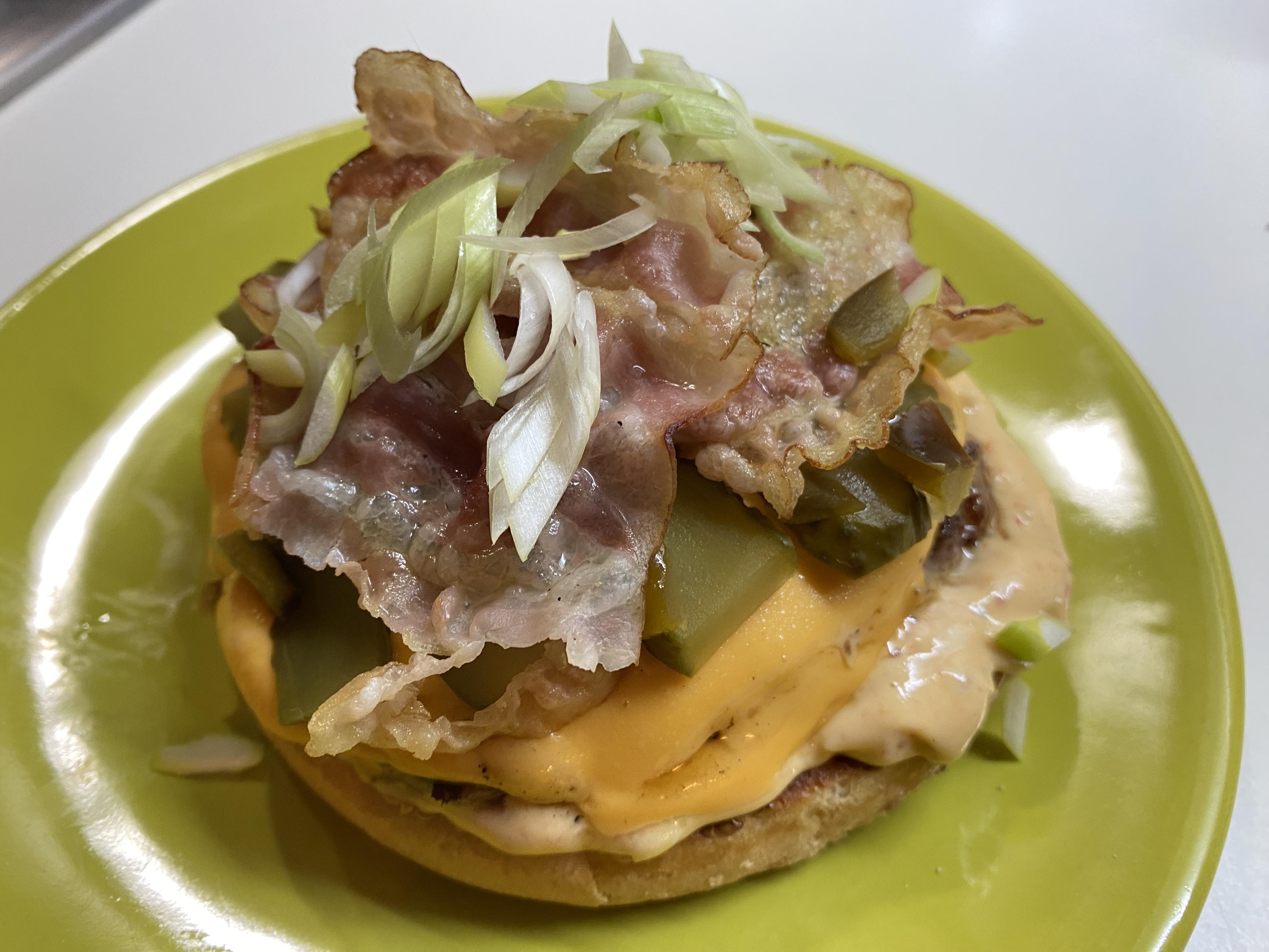 [Homemade] Cheeseburger | Scrolller