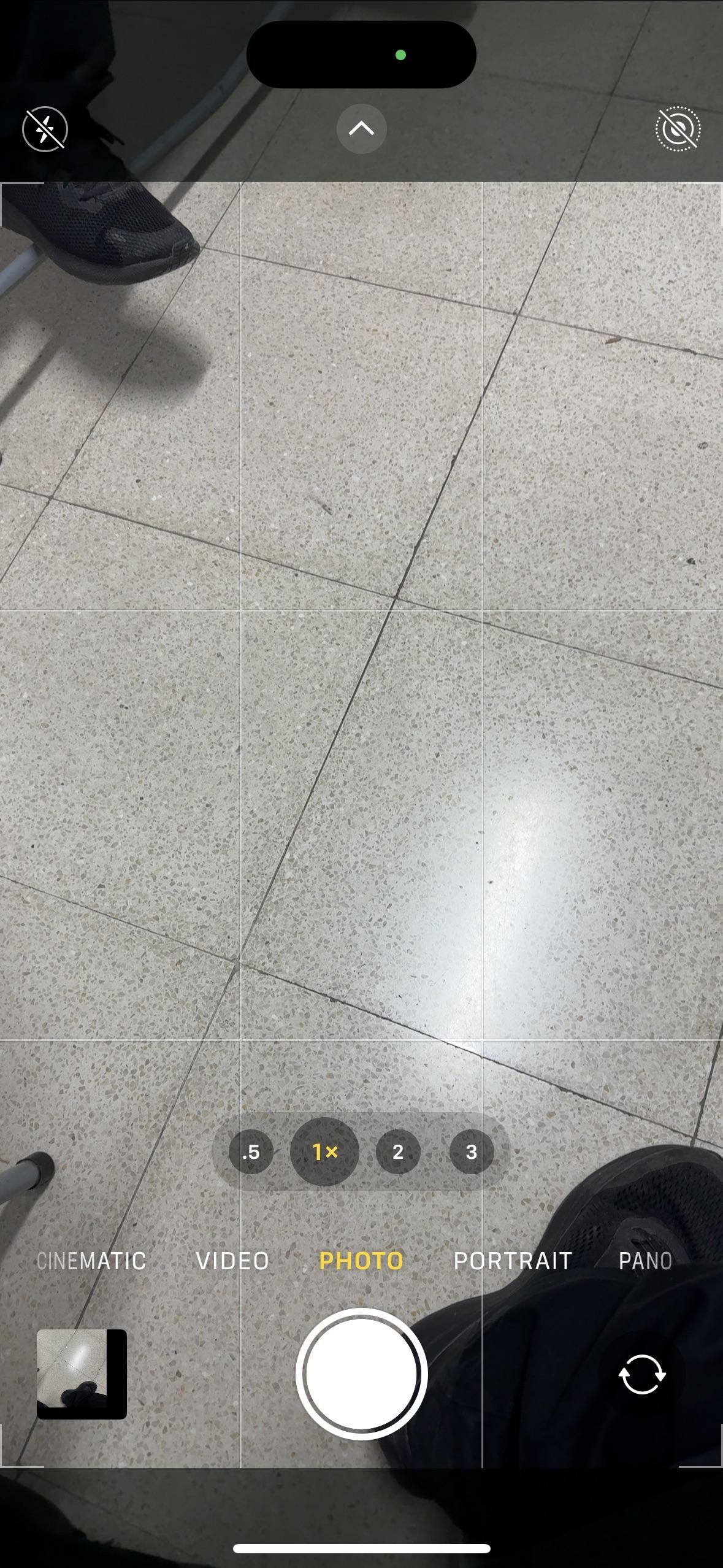 Photos taken with x1 are now weirdly cropped | Scrolller