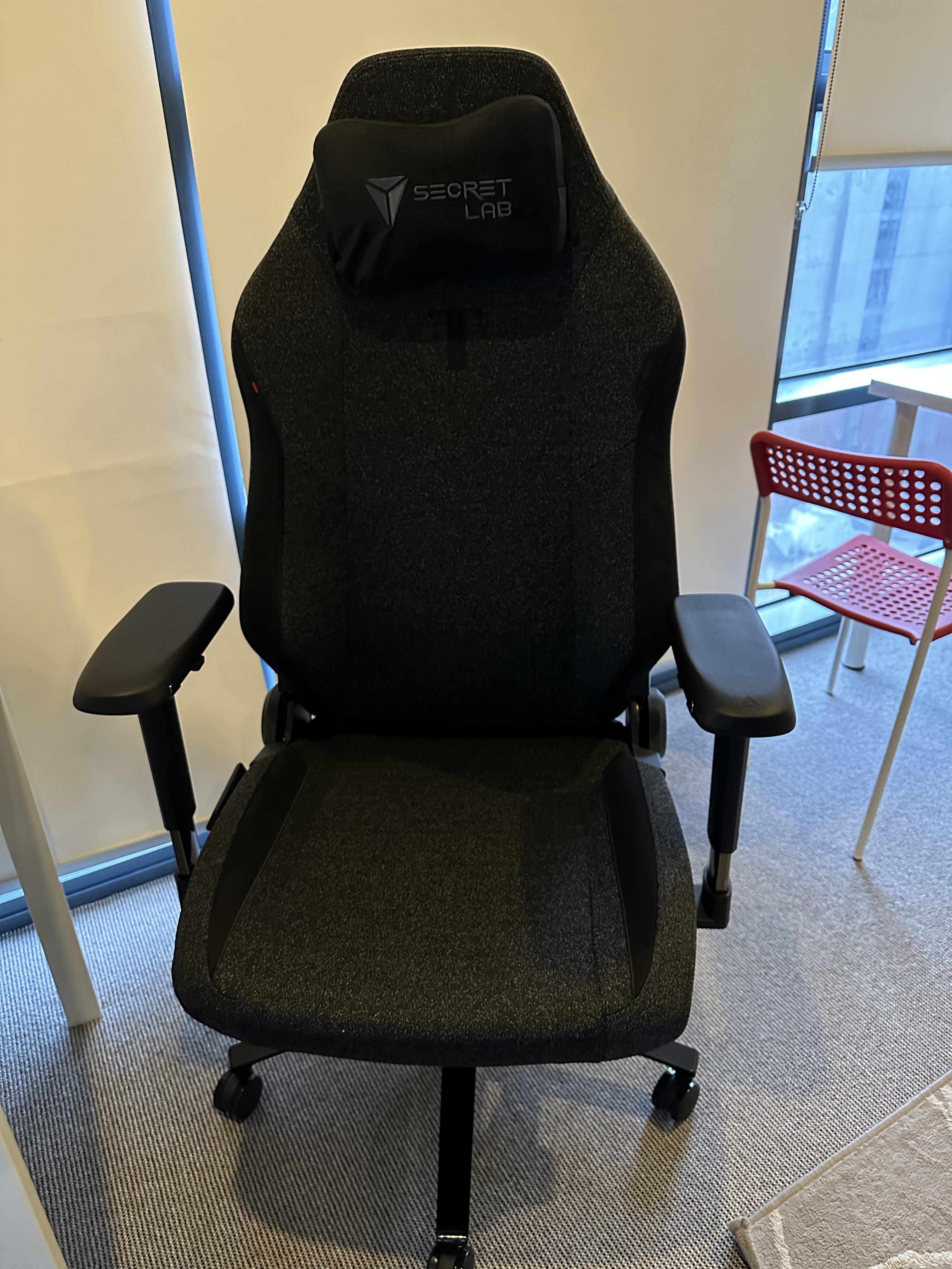 Bought my first #secretlab chair! | Scrolller