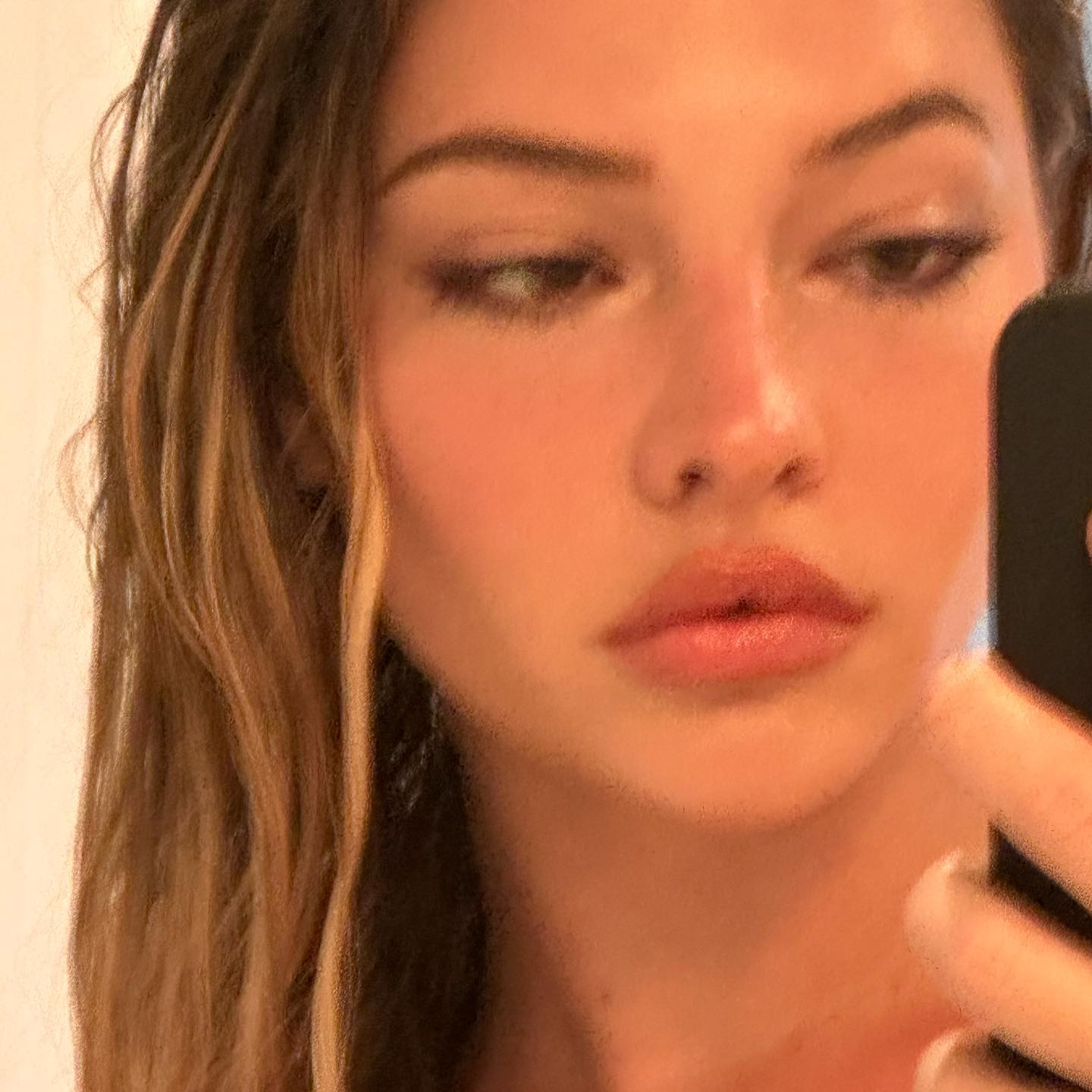 Madelyn Cline - Gorgeous selfie | Scrolller