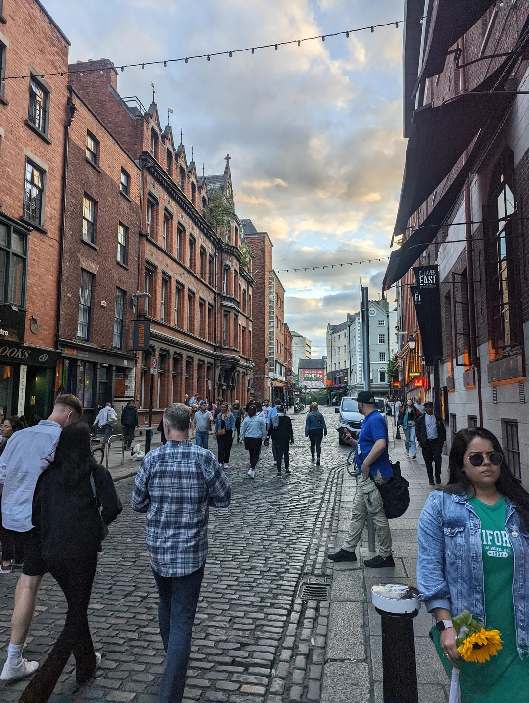 A summers night in Dublin | Scrolller