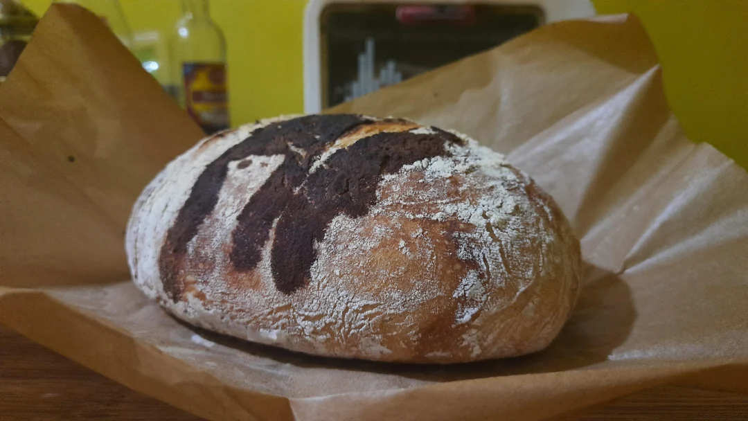 Finally got the flour to water ratio on my third try to bake an artisan bread | Scrolller