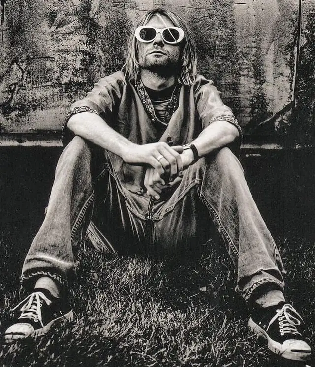 Kurt Cobain (1993) | Scrolller
