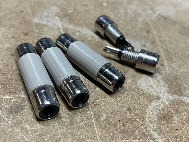 Needed some RCA cable connectors so I 3D printed my own. | Scrolller