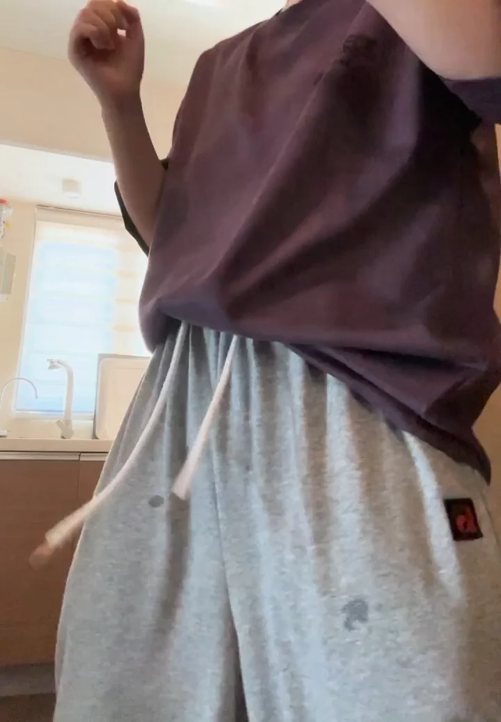 Trying to learn how to thrust like a pro—any tips? | Scrolller