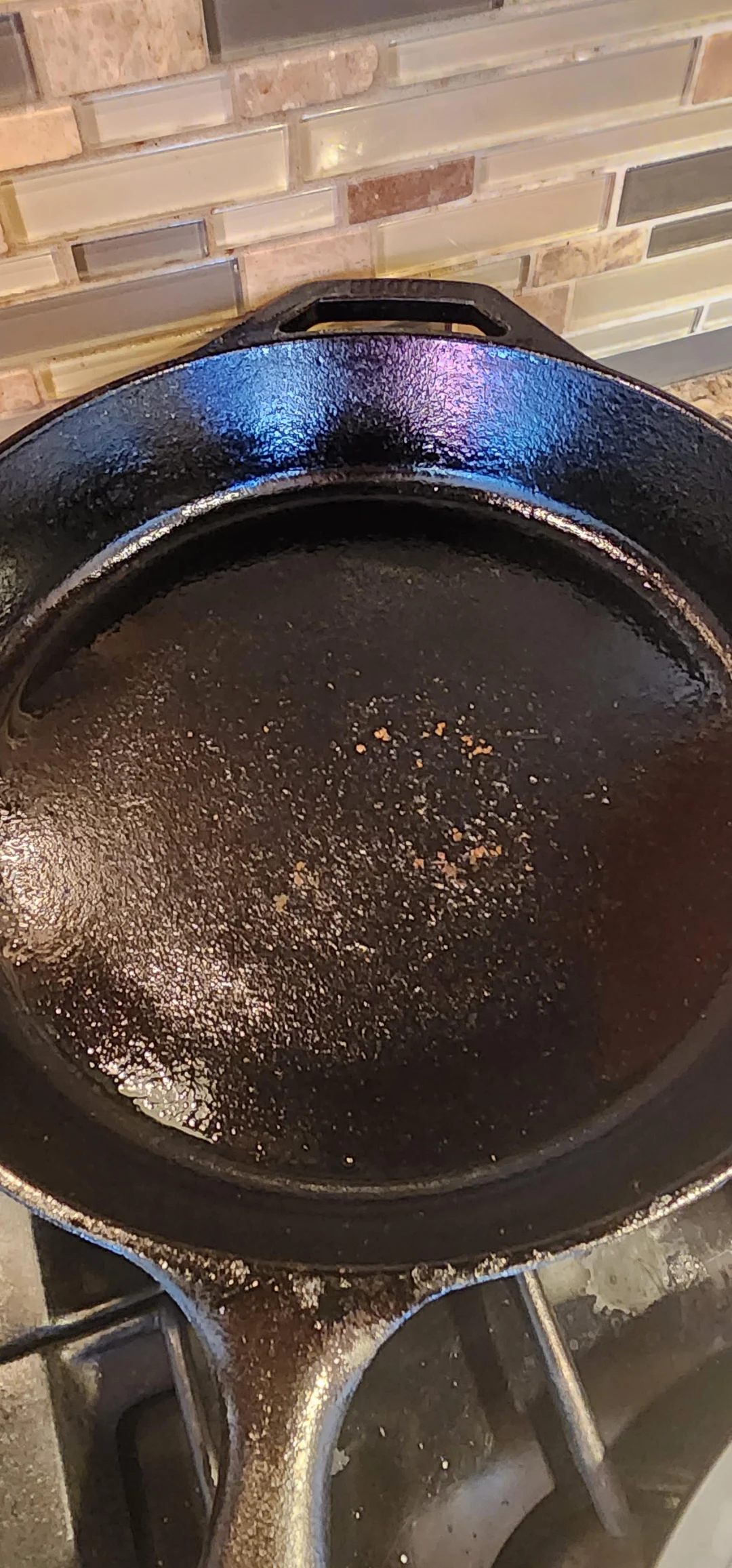What are these red/rust spots on my cast iron? | Scrolller