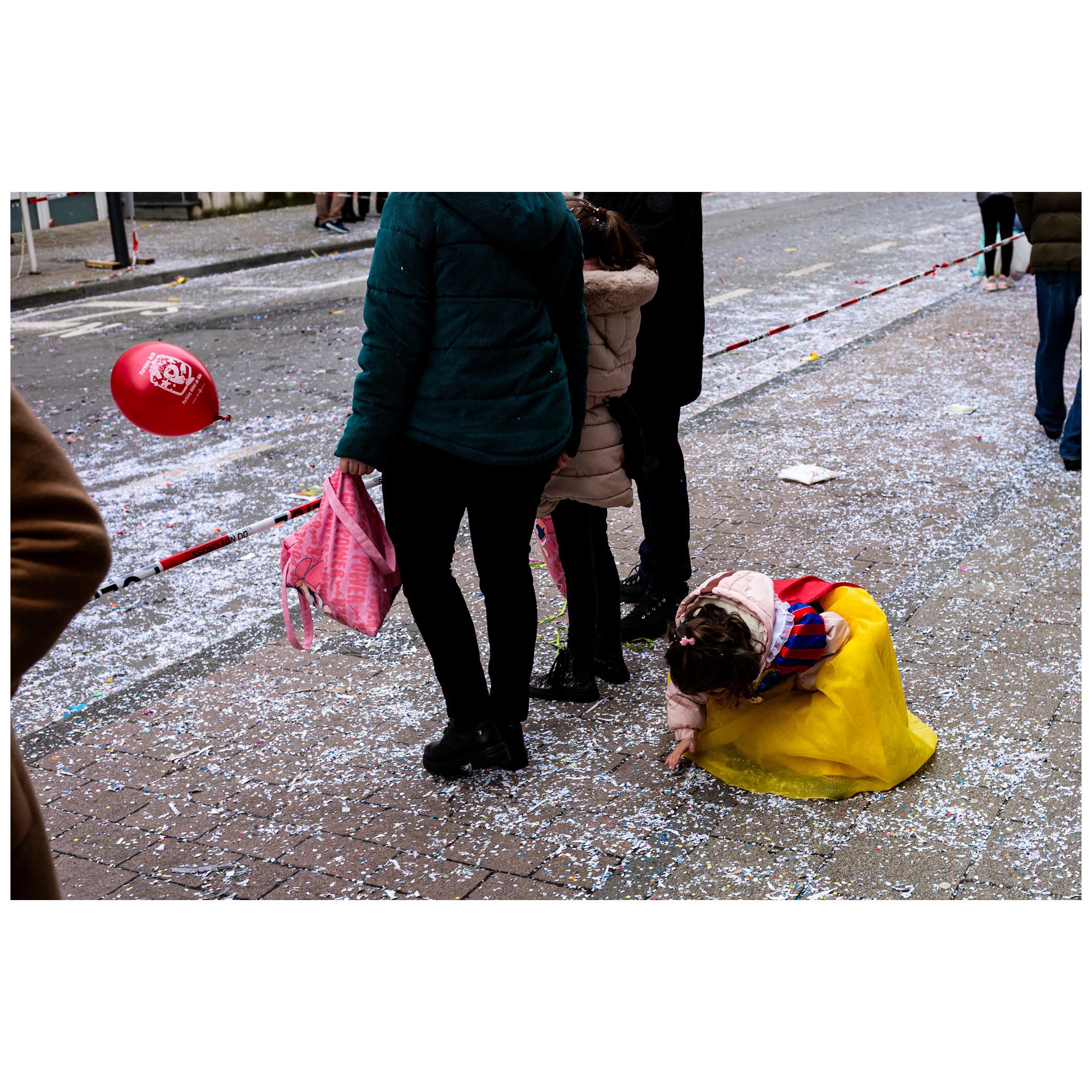 Distractions | Scrolller