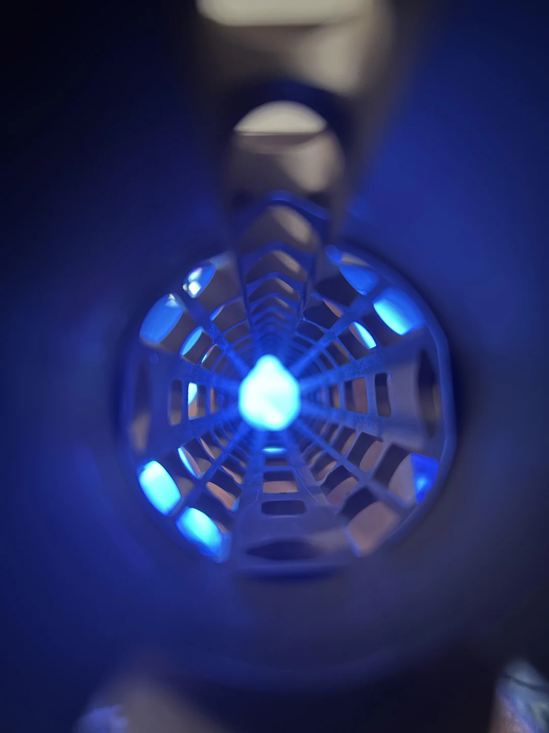 Aero Precision Atlas R-1 handguard | Scrolller